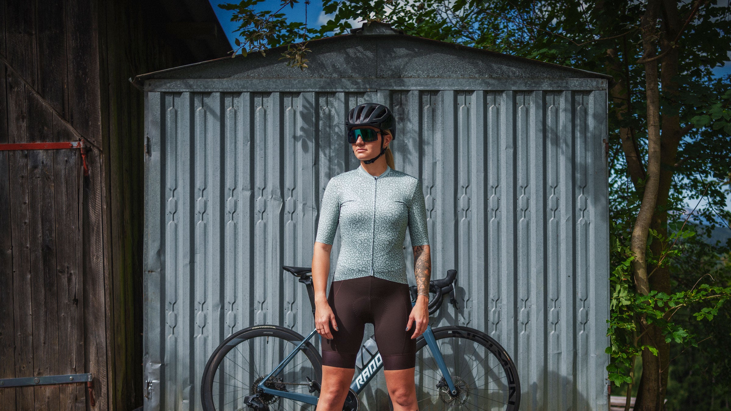 on the bike. – KAMA.Cycling